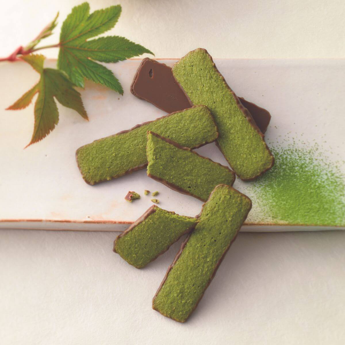 Coconut Cookies with Matcha & Milk Chocolate - Baton Cookies "Matcha"